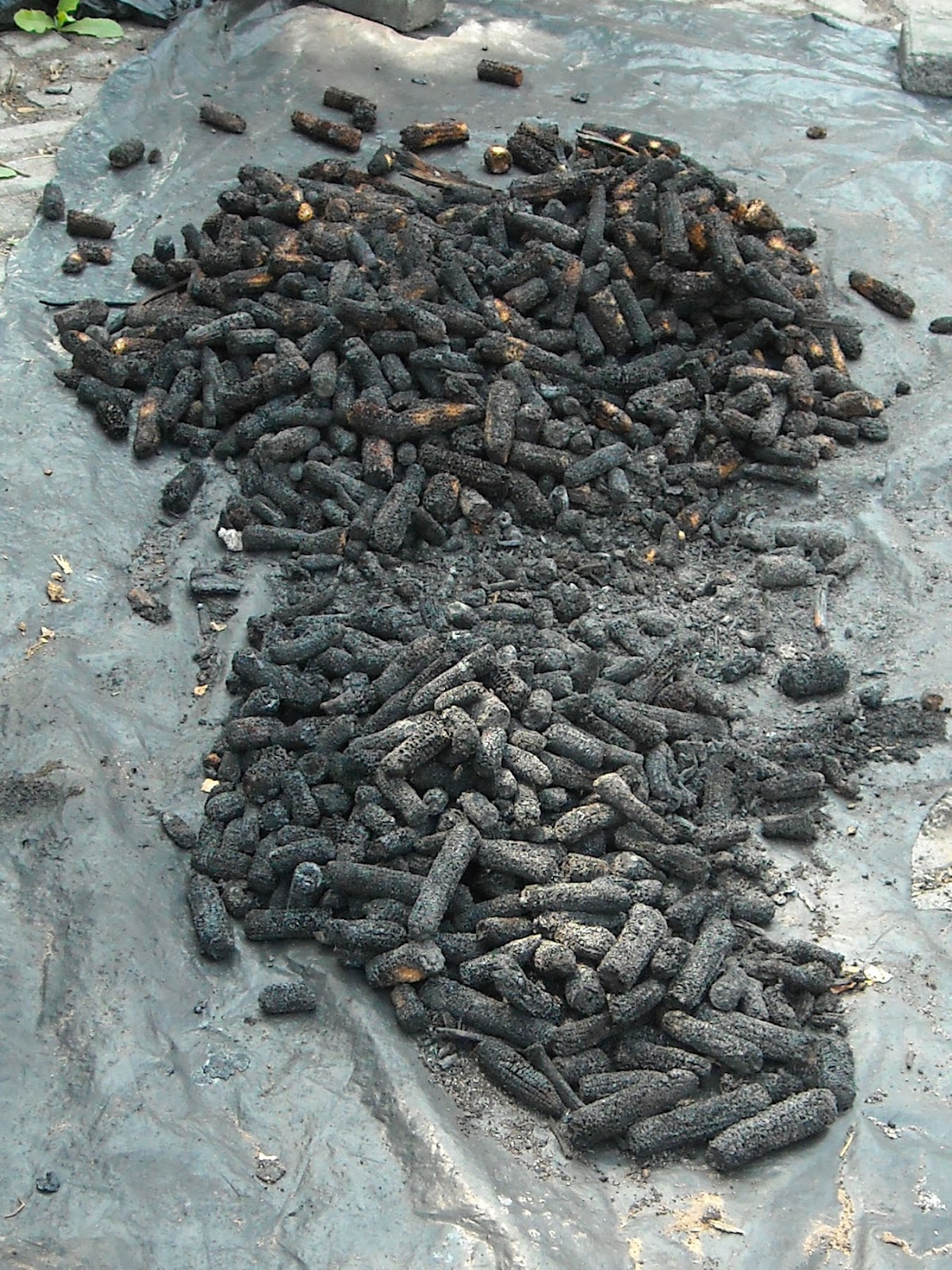Ceramics and Art in Ghana: Corn Cob Charcoal