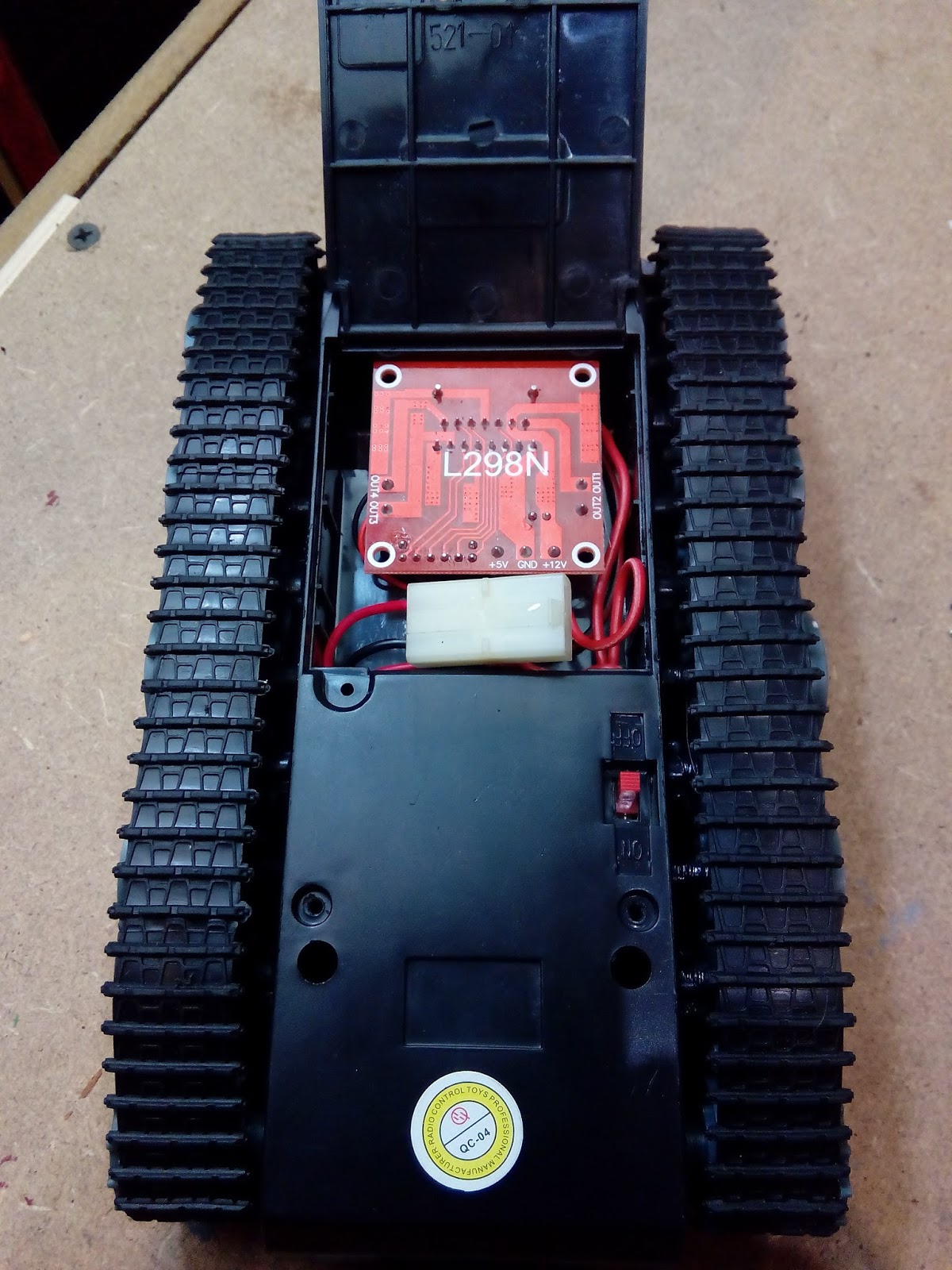 infotronikblog: Arduino: Driver L298N y Bluetooth HC-06 infotronikblog: Arduino: Driver L298N y Bluetooth HC-06