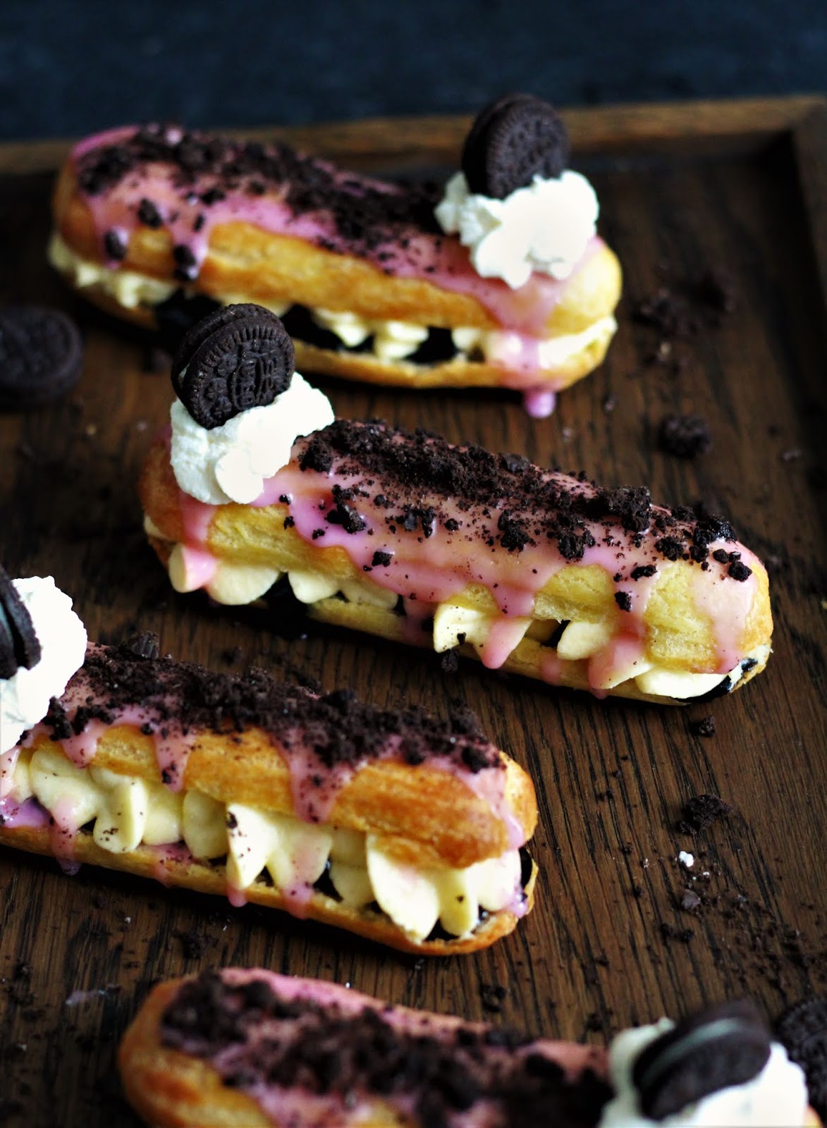 Oreo eclairs