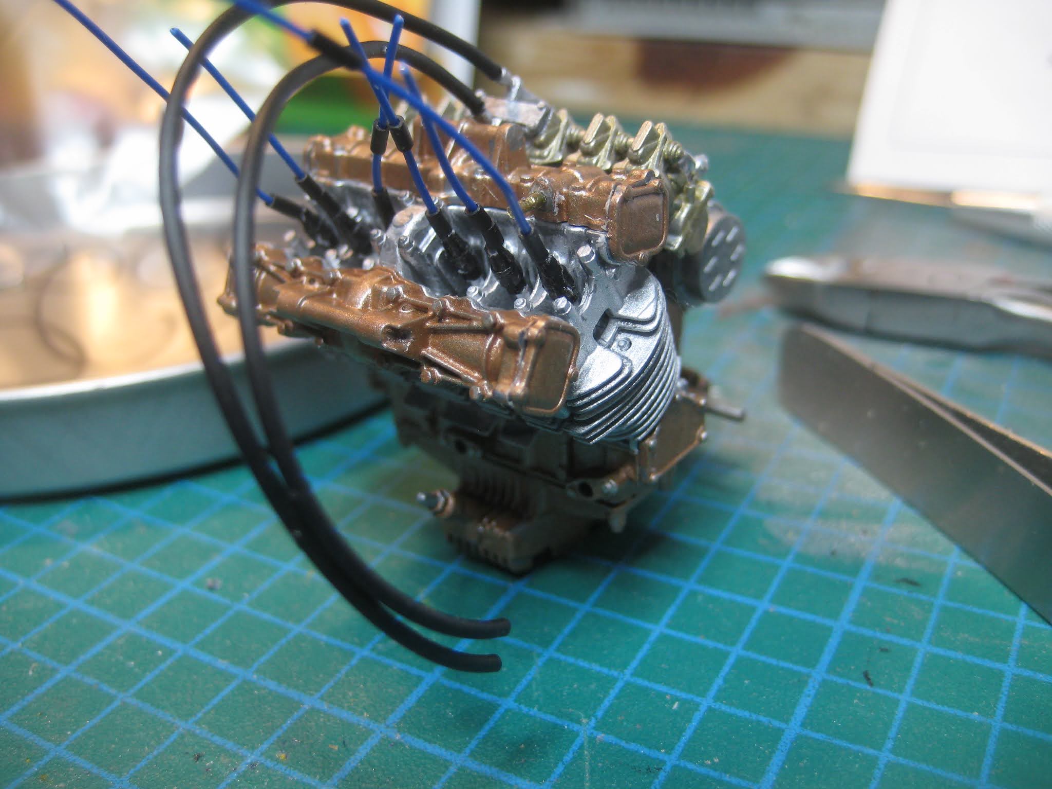 24th-scale: Honda RC166: Engine and frame