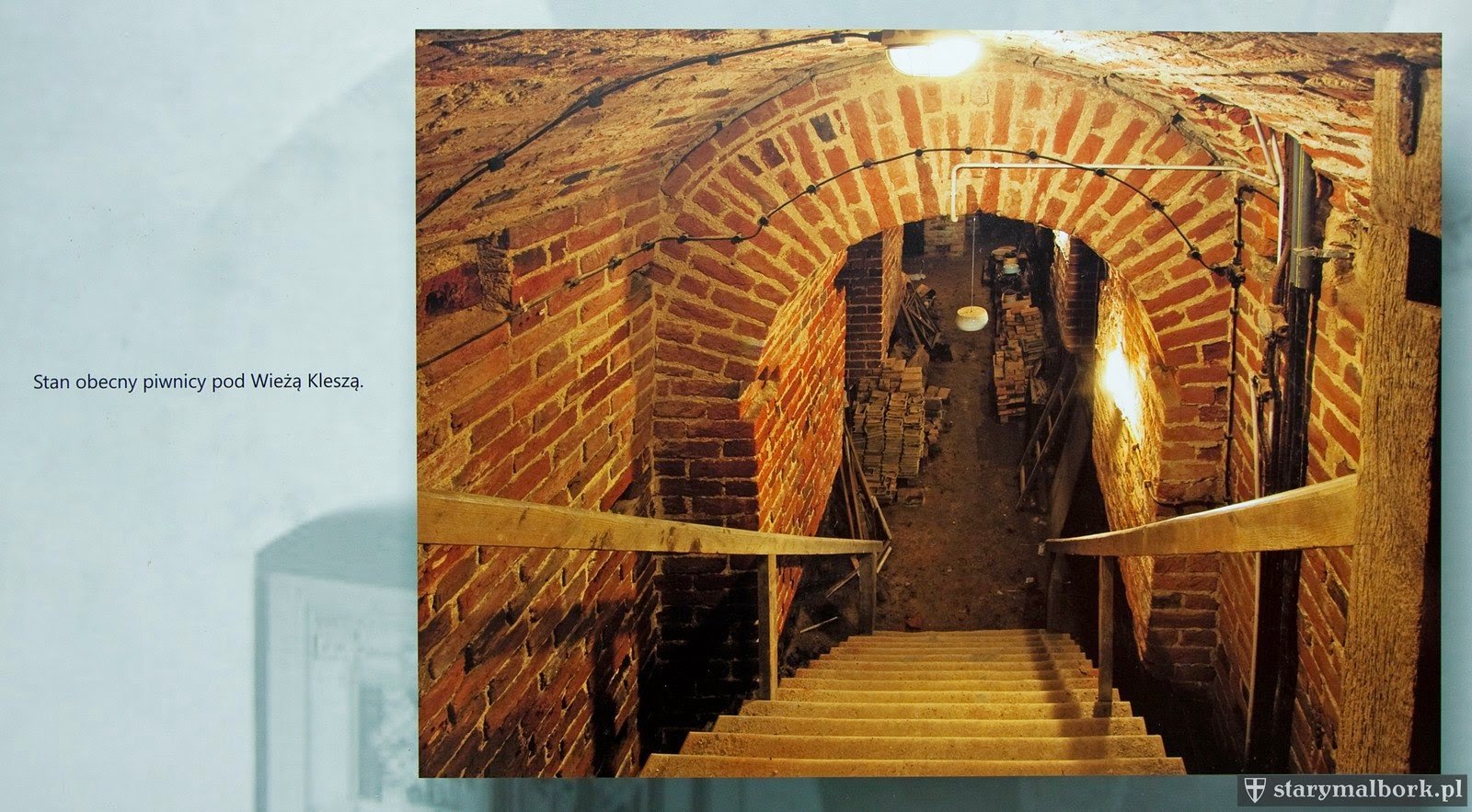 Stary Malbork: Piwnice pod Wieżą Kleszą - wczoraj (1897) i dziś (2014)