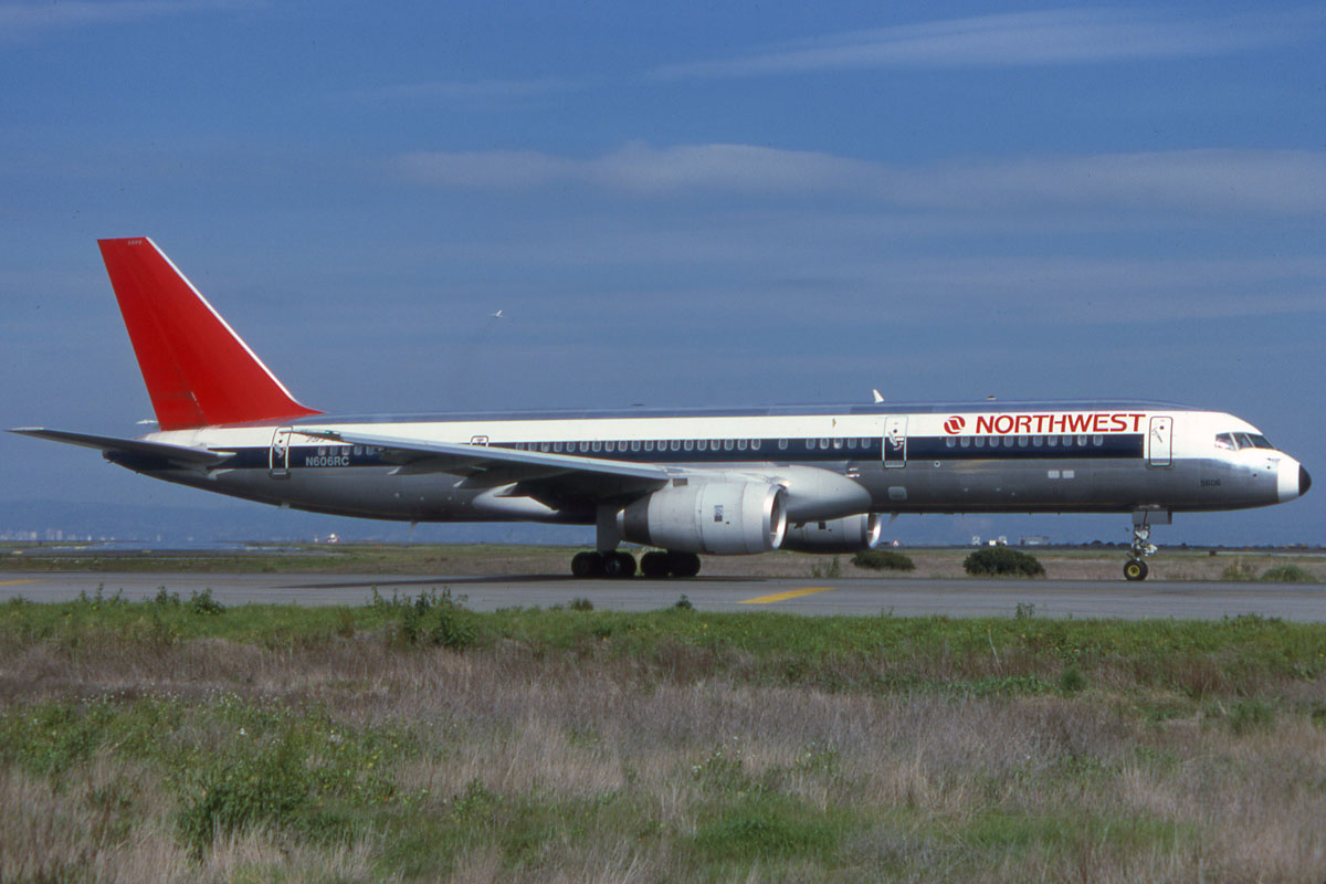 PlaneSpotters Slide-Collections: March 2011