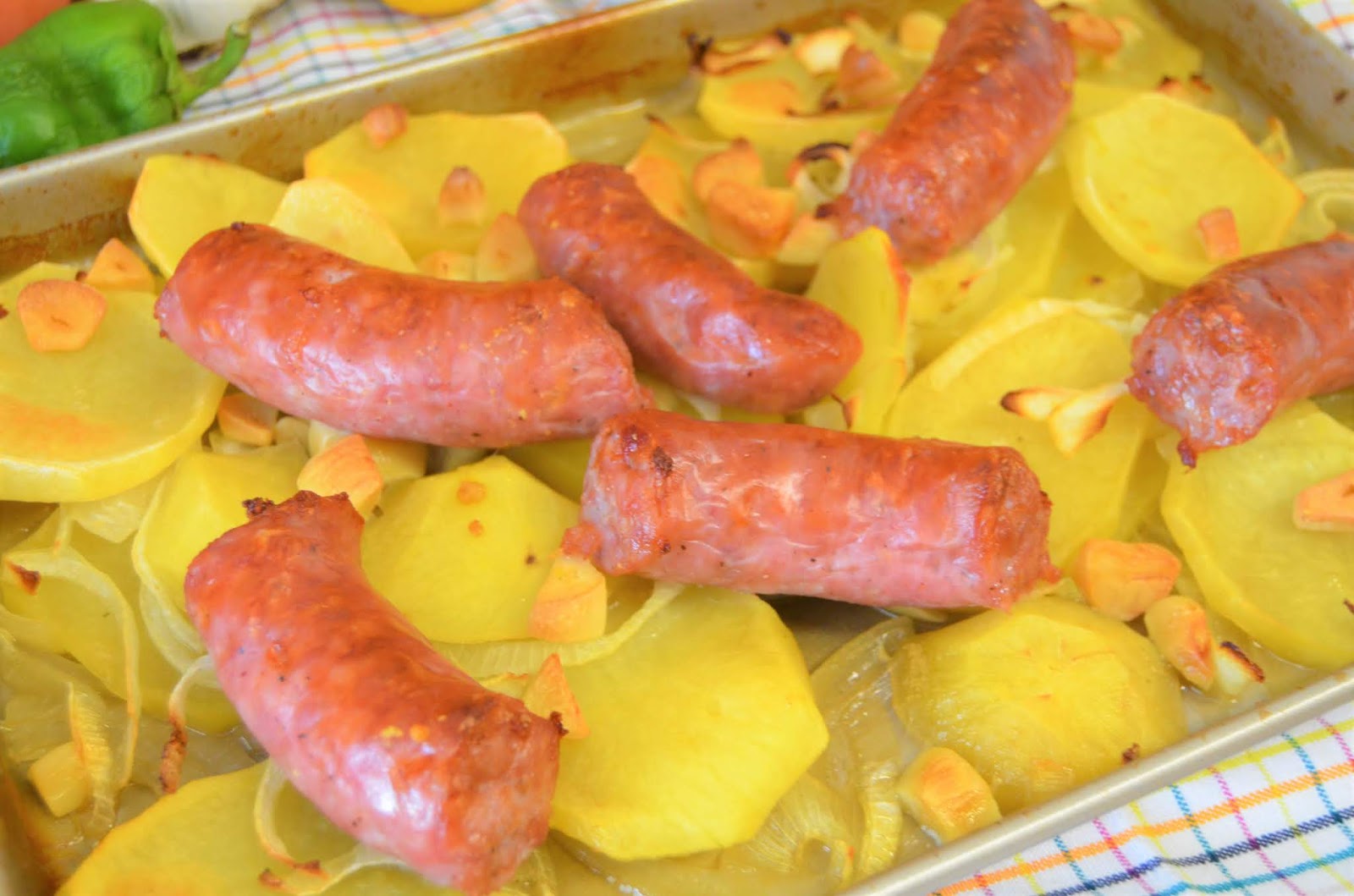 LAS DELICIAS DE MAYTE: BUTIFARRA CON PATATAS AL HORNO