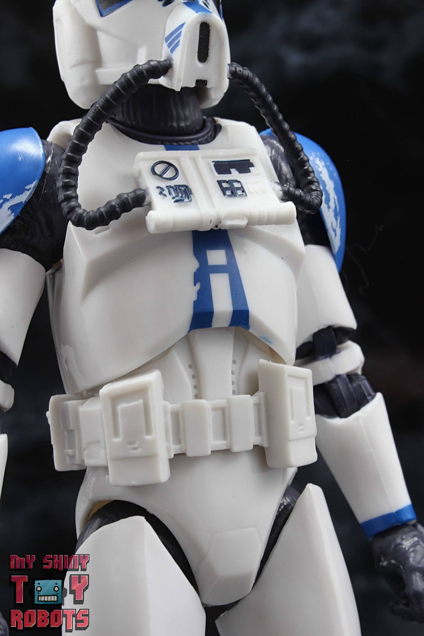 My Shiny Toy Robots: Toybox REVIEW: Star Wars Black Series Clone Pilot Hawk