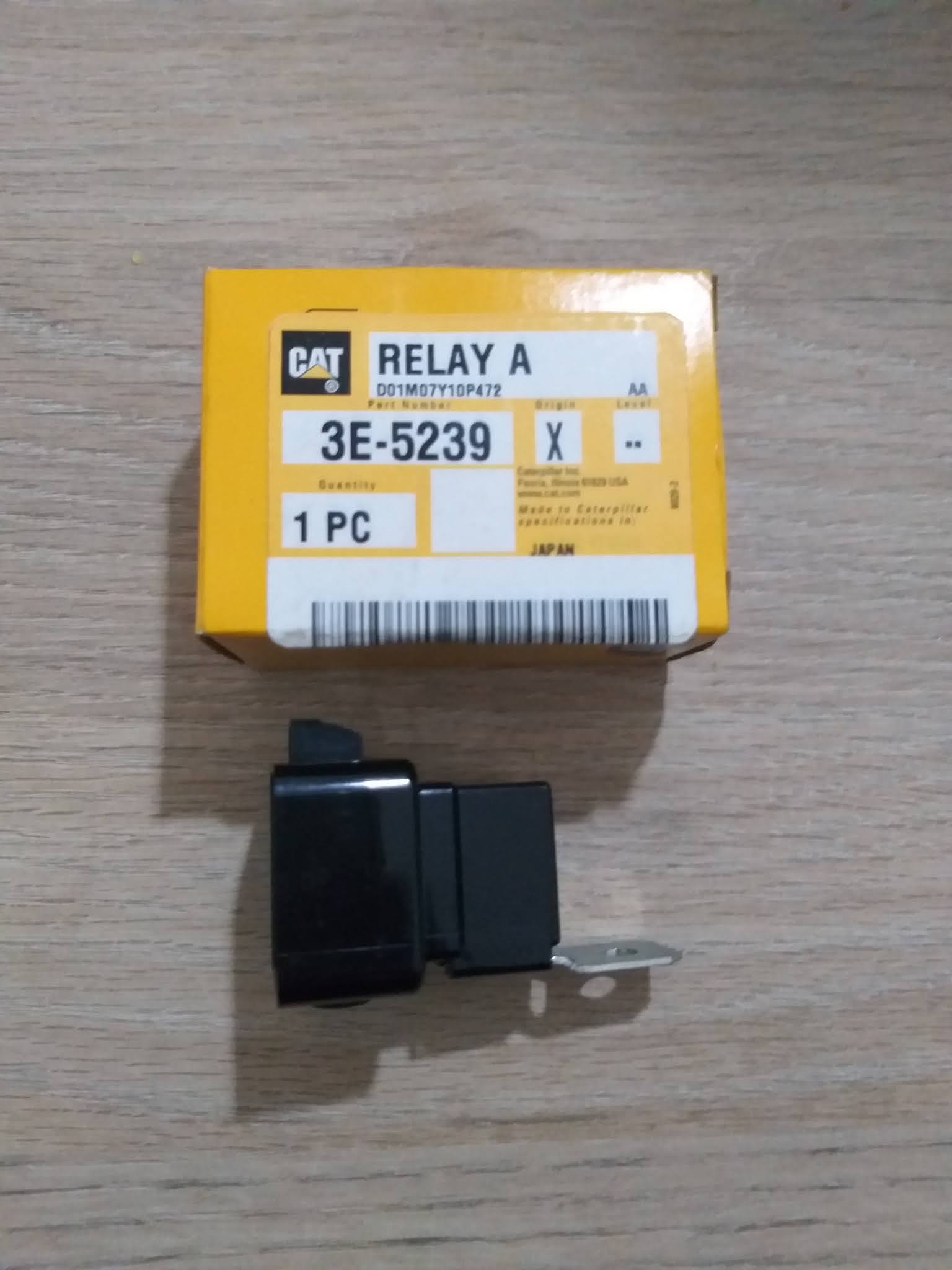 RUEDA: 3E-5239 RELÉ 24 V - ORIGINAL CATERPILLAR 3E5239