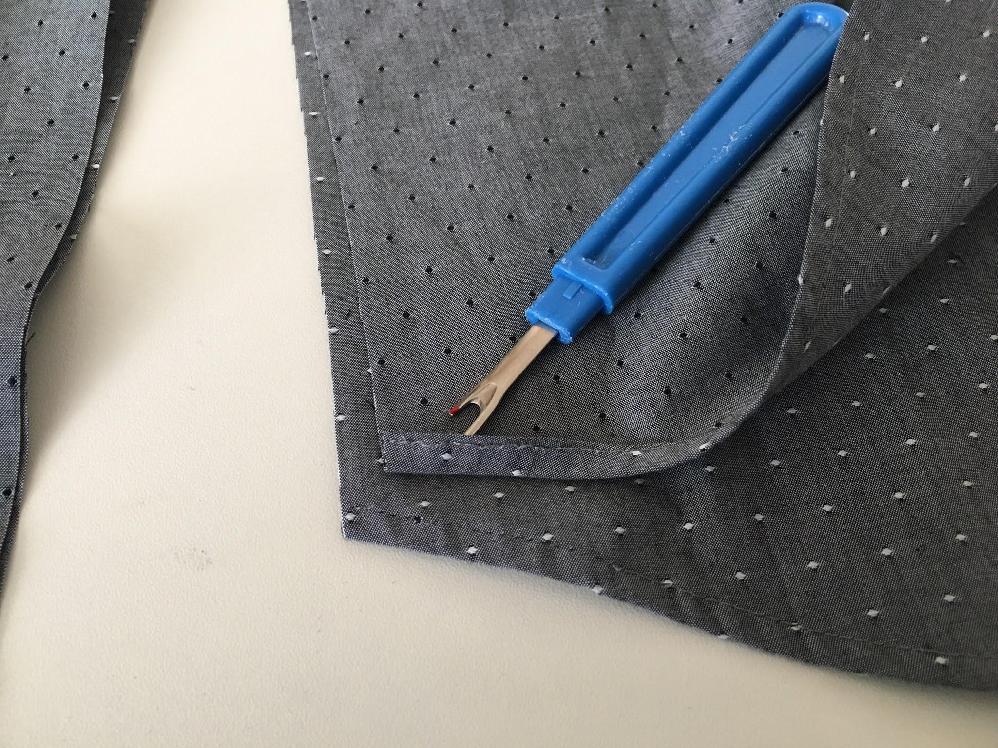 sewcreatelive: Men's Dress Shirt--How to Taper Sides