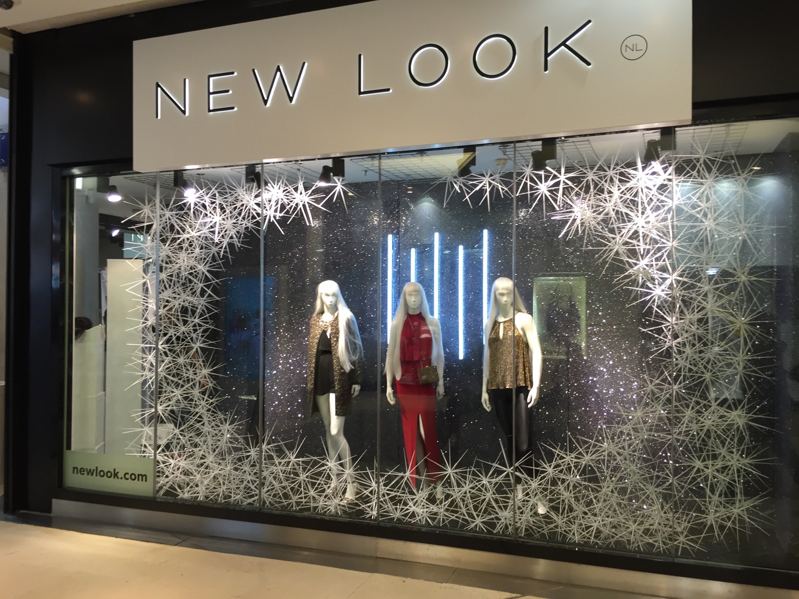 RetailStoreWindows.com: New Look, London