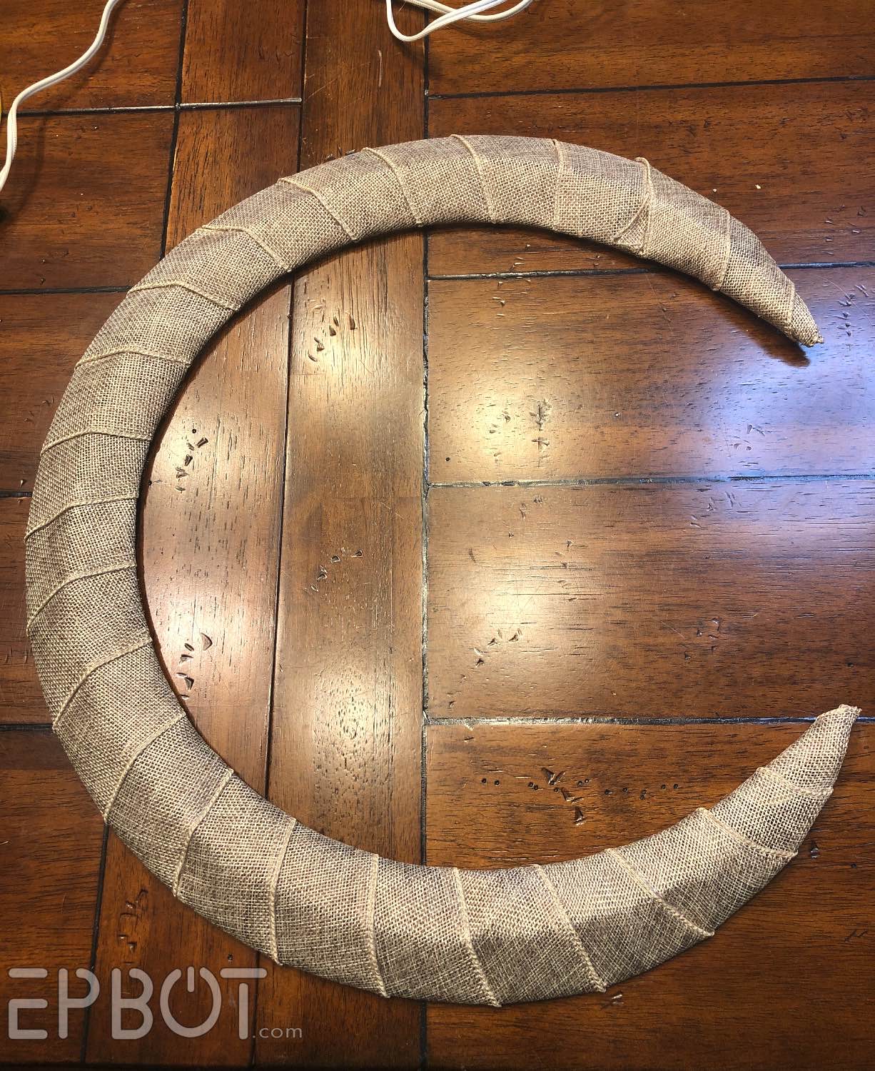 EPBOT: Dollar Tree Quick Craft: Make This Crescent Moon Wreath For Less ...