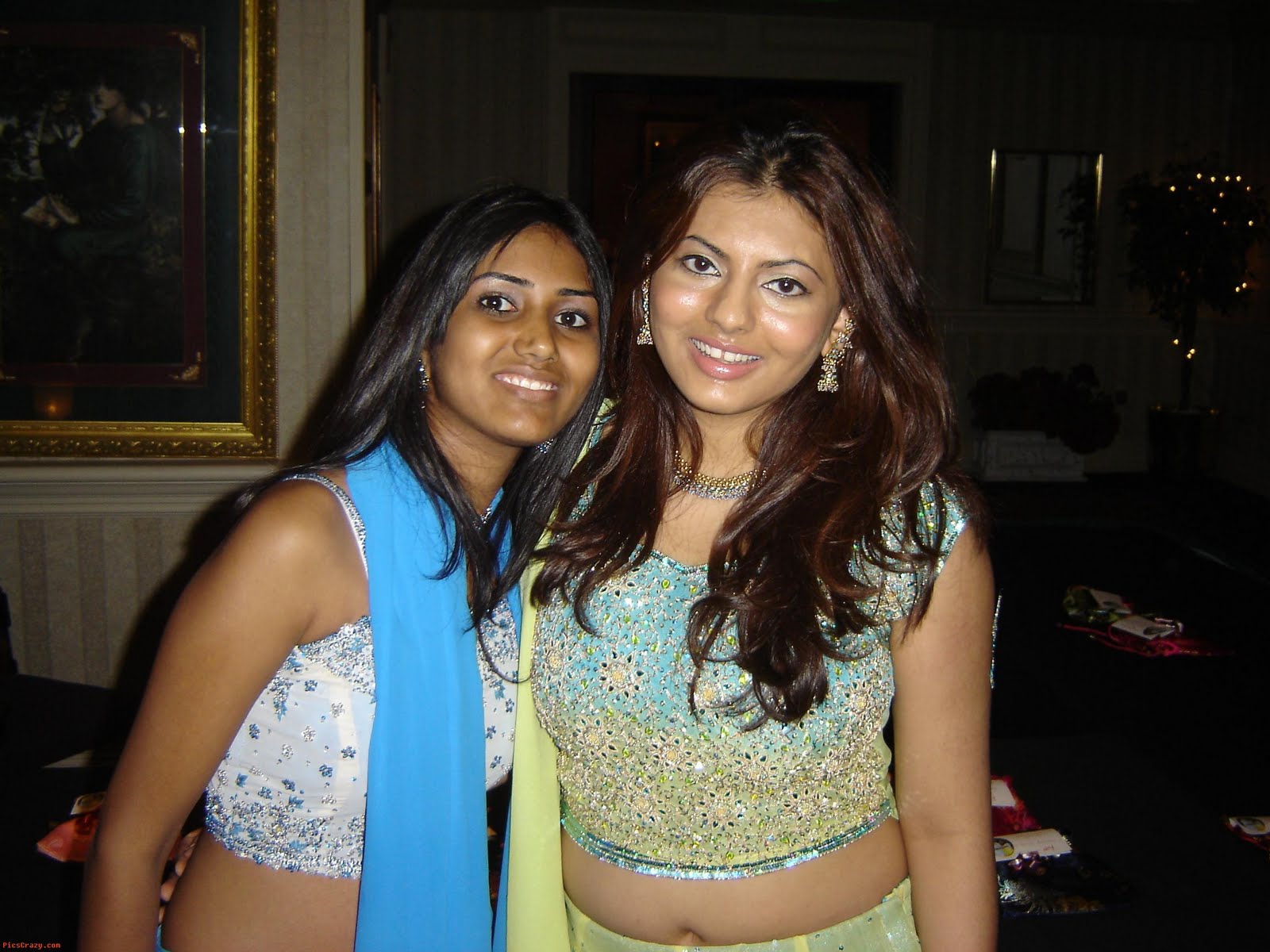 Beautiful Indian Girls In Shaadi 2 Chuttiyappa