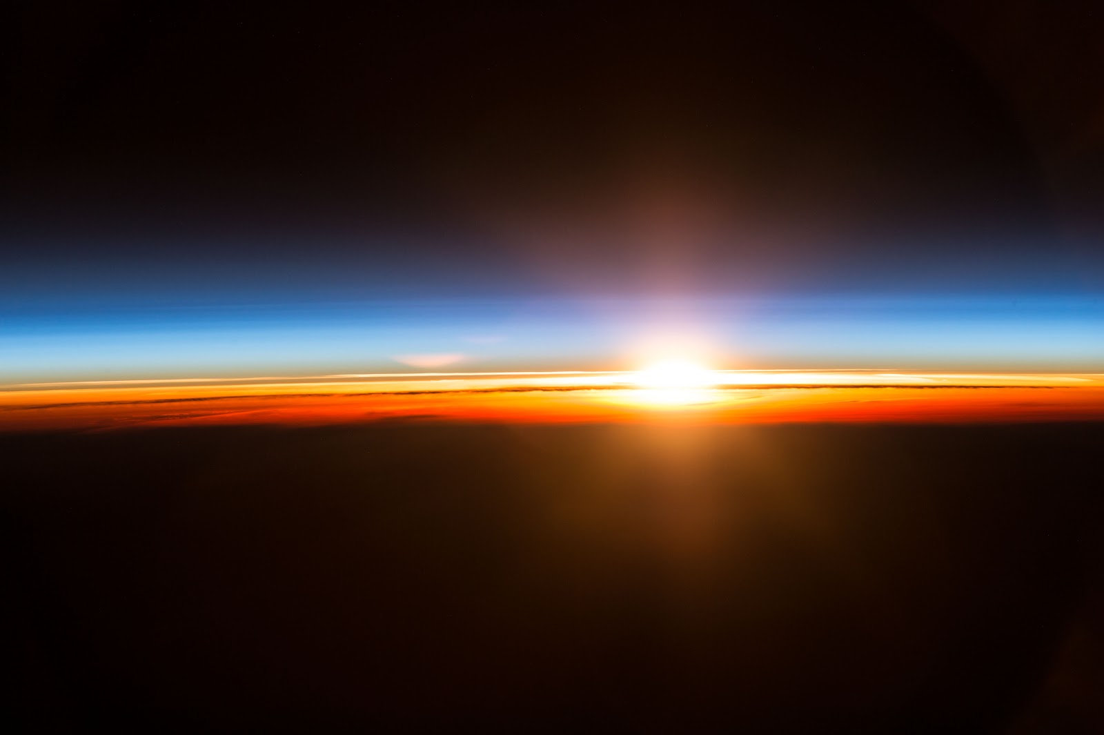 Sunrise seen from the International Space Station | Earth Blog