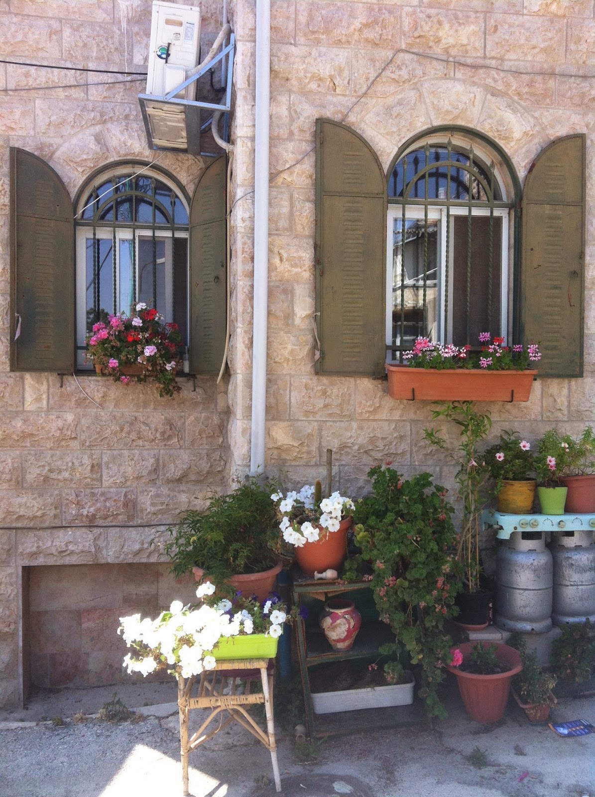 Jerusalem Dreaming: An Extremely Unofficial Photo Tour of Nachlaot