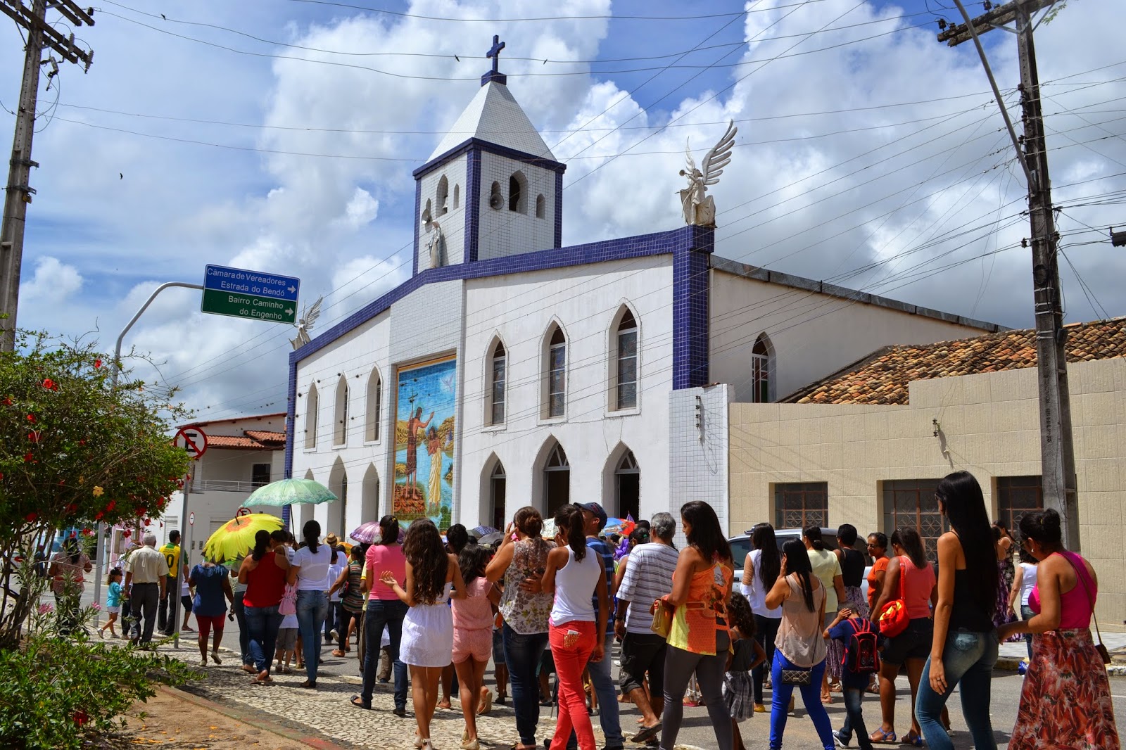 Católicos de Jaguarari recepcionam imagem da Sagrada Família - Portal ...