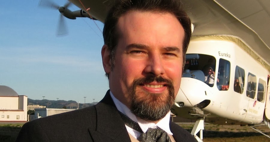 The Writers' Lens: Cliff Winnig: No one has traveled my path