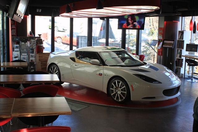 Rawr Korea: Motor Life Car Cafe