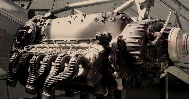 Plastic Models on the Internet: Engine walkaround vol.1: Daimler-Benz DB610