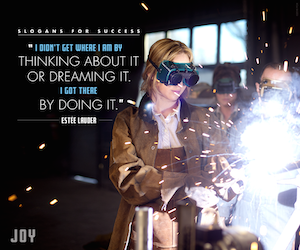 One Momma Saving Money: JOY starring Jennifer Lawrence #giveaway # ...