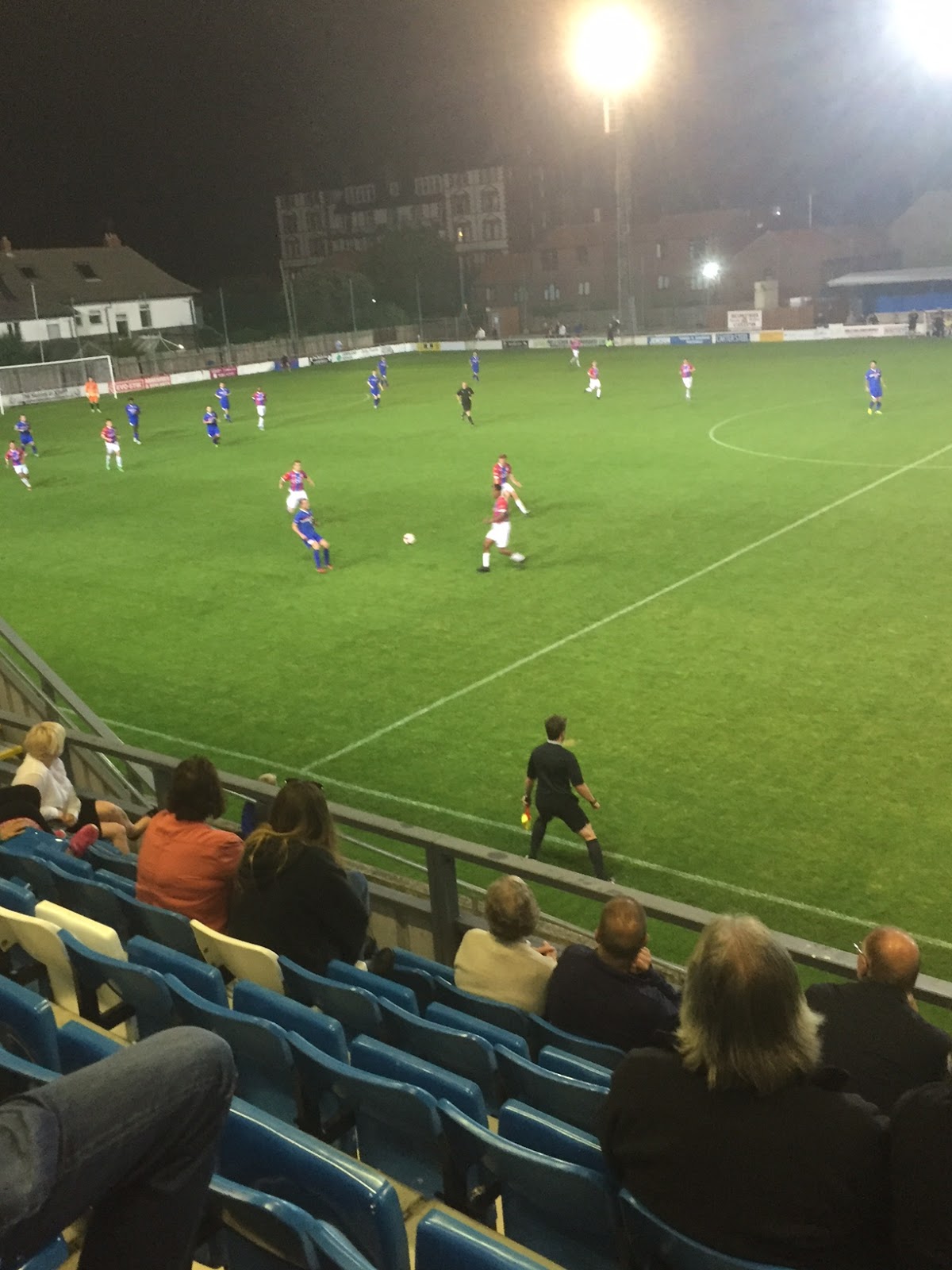 The Groundhopper: Whitby Town 2-1 Ilkeston FC