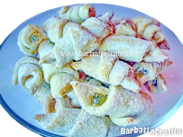 Cornuleţe cu rahat | Rețete BărbatLaCratiță