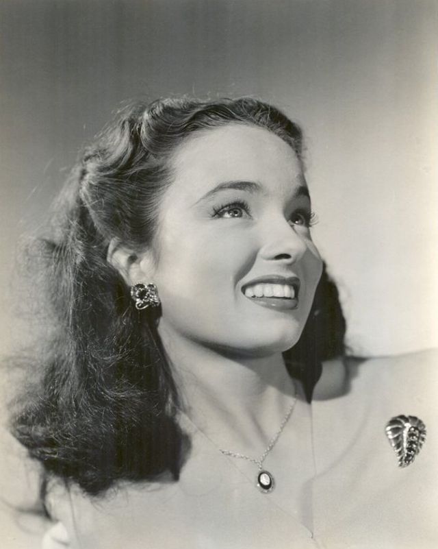 40 Glamorous Photos of Ann Blyth in the 1940s and ’50s ~ Vintage Everyday