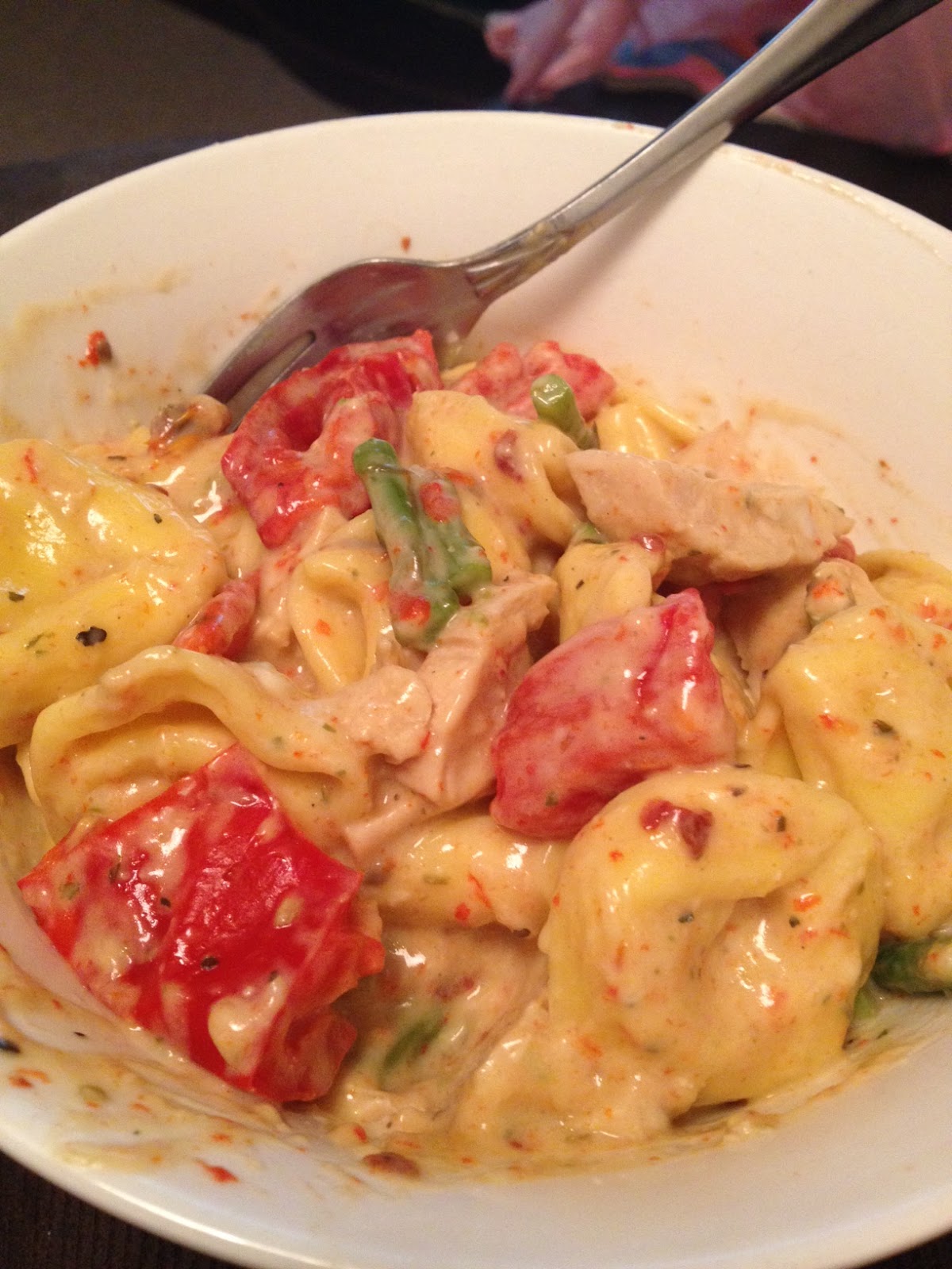 3 Cheese Tortellini Alfredo With Sun Dried Tomatoes Asparagus And Roasted Red Peppers 3-cheese-tortellini-alfredo-with-sun-dried-tomatoes-asparagus-and-roasted-red-peppers