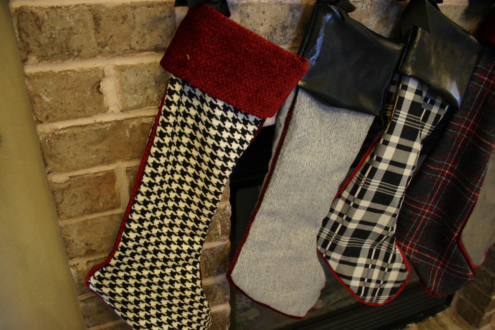 Cottage Frameworks: How to make a cuffed stocking