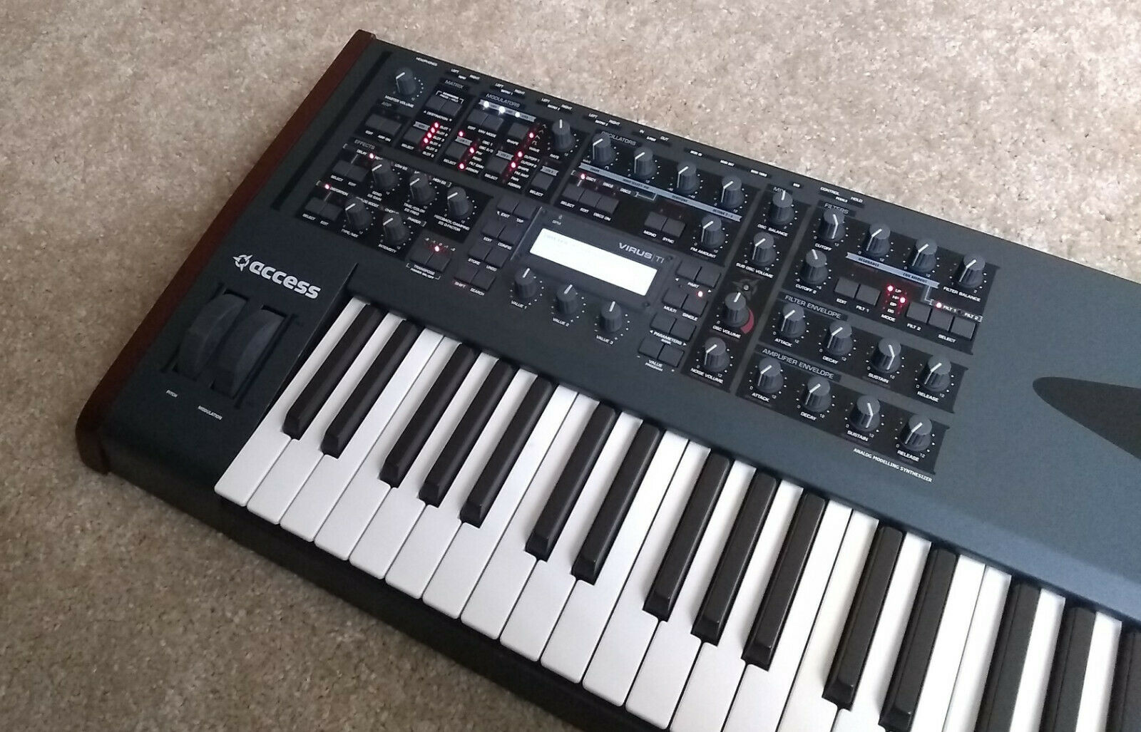 MATRIXSYNTH: Access Virus Ti Keyboard Synth
