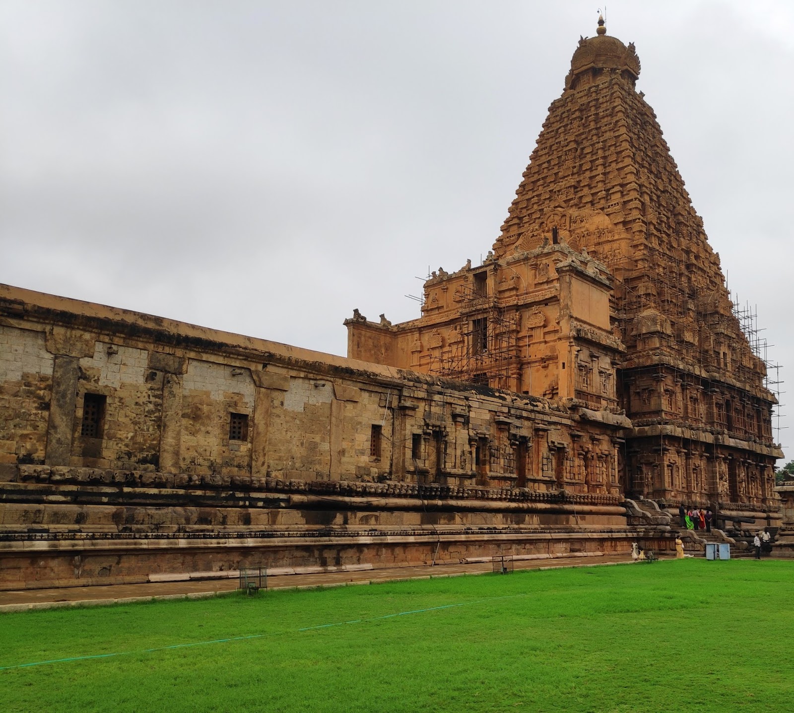 Temple, Travel and Sport: Thanjavur Big Temple Kumbhabhishekam
