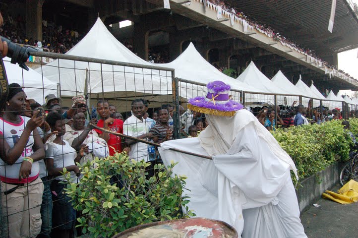 happy lagosian: Lagos Witnesses Colourful Eyo Festival