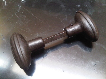 Karya Babah Antik: Handle Pintu Antik Besi