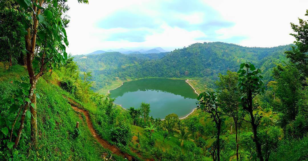 9 Wisata Lumajang yang akan membuat kamu betah menikmati alam ...