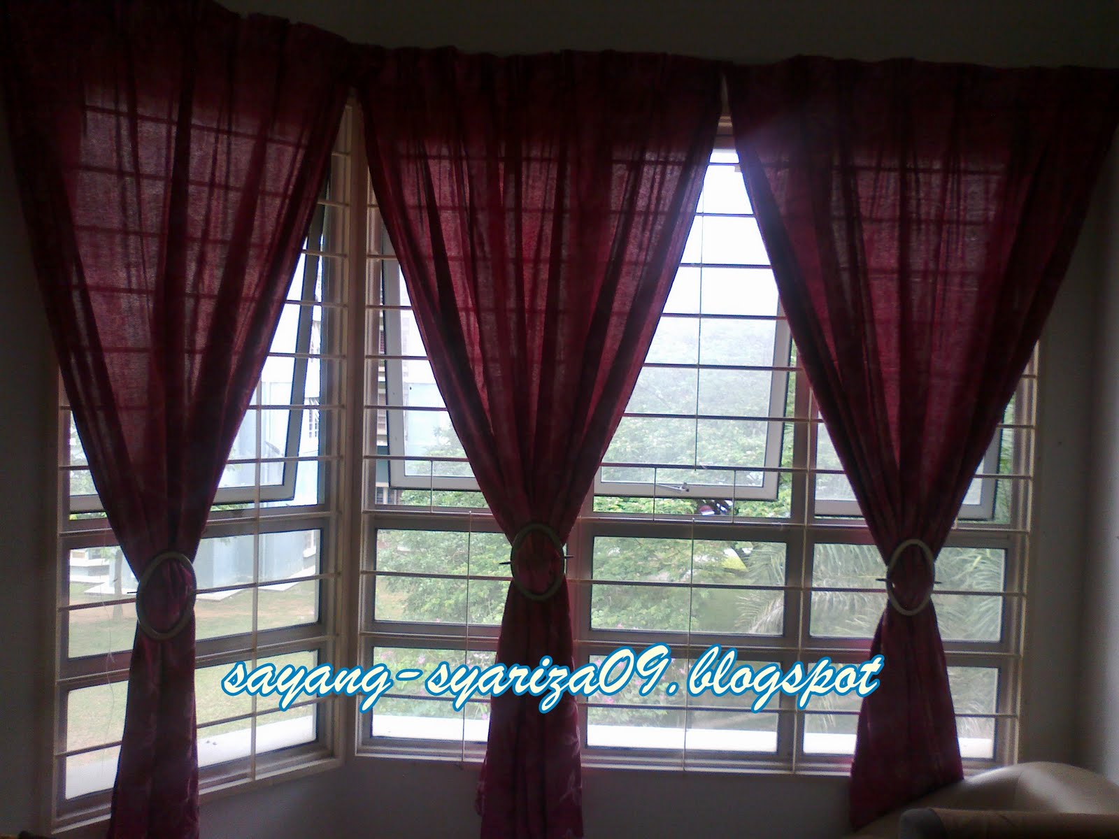 The Miracle of Loves: Langsir raya elek, jadi kena la "rajin"