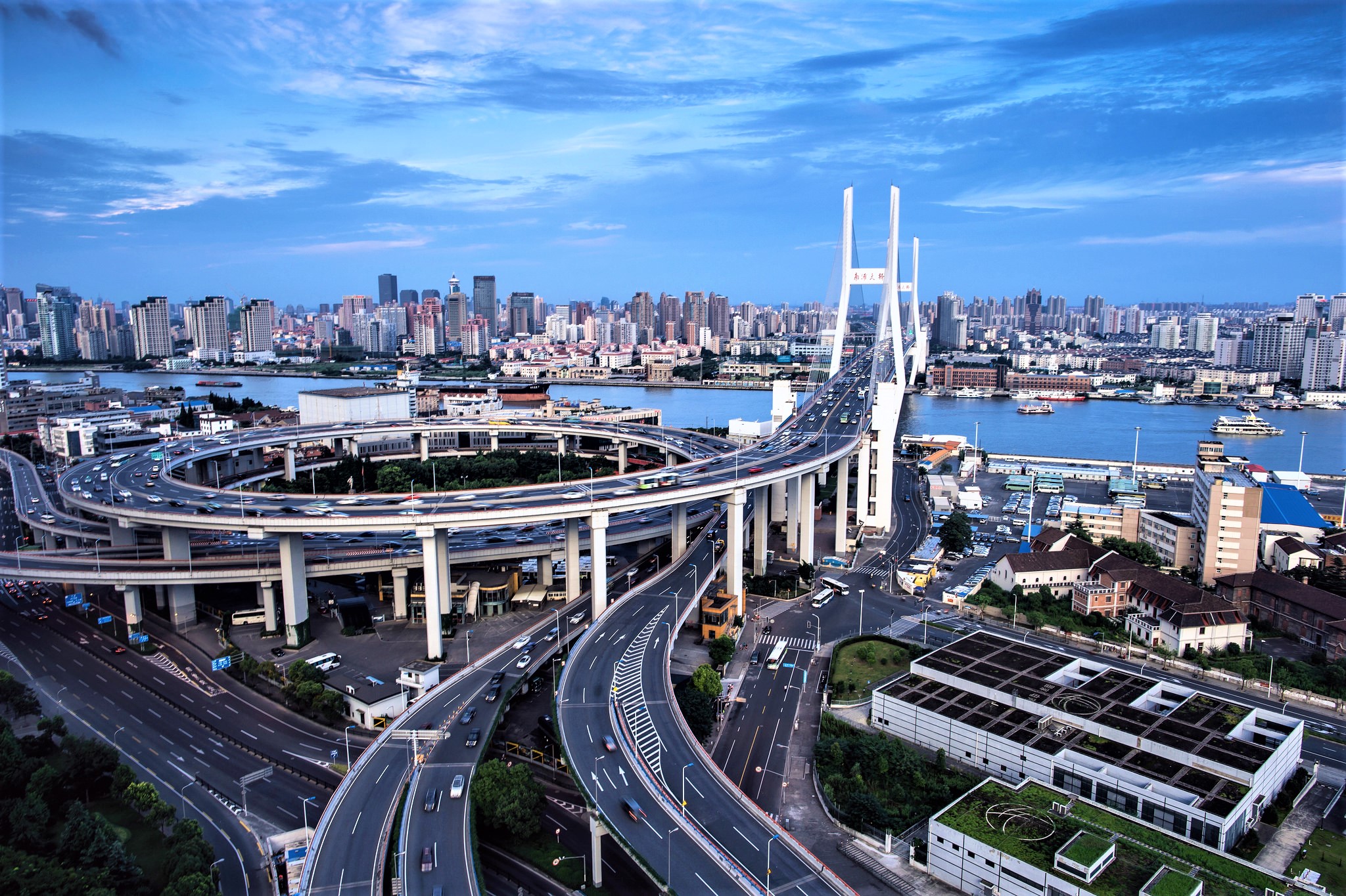 Fieggentrio: Nanpu Bridge Interchange – Shanghai