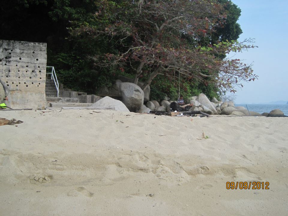 MEMANCING: MEMANCING DI PULAU UNDAN