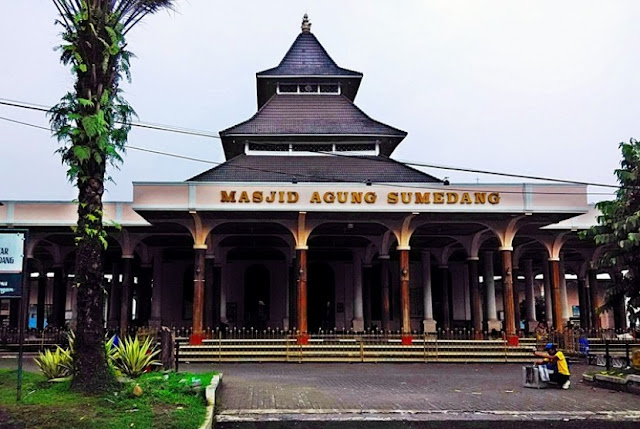 √ Sejarah Sumedang - Izbio