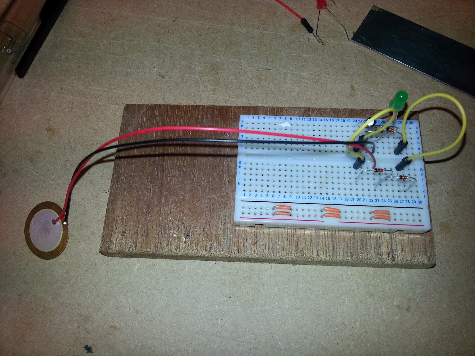 The Crapworks: Airsoft hit detector prototype