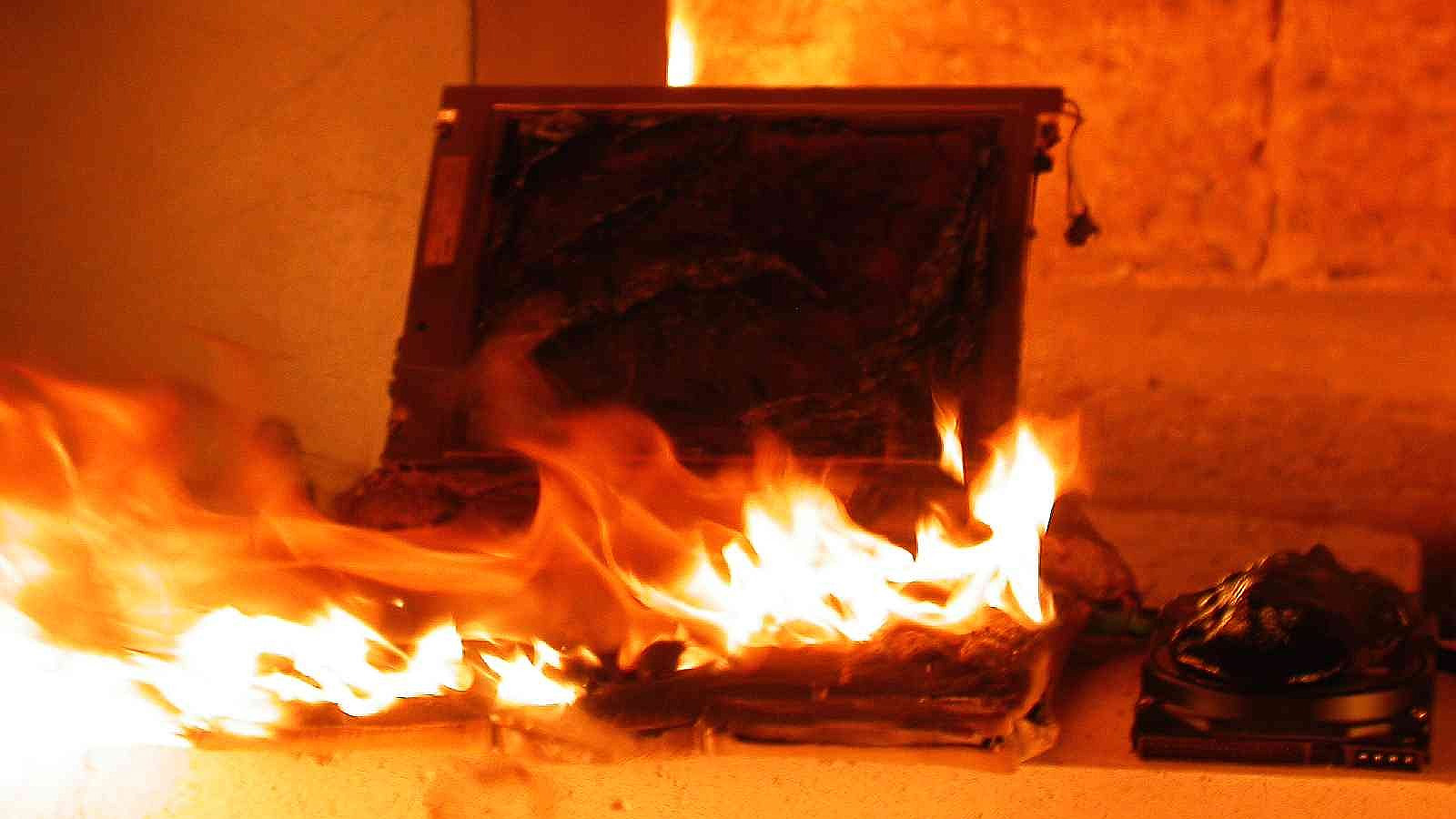 ESPECIALISTA HARDWARE Y SISTEMAS PC: Suciedad, en el Interior de la PC ...