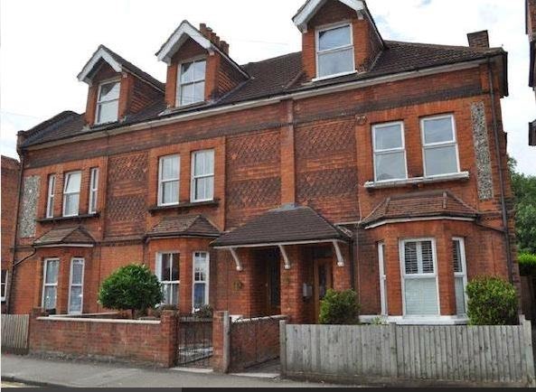 Lost in the past: Scattered Homes