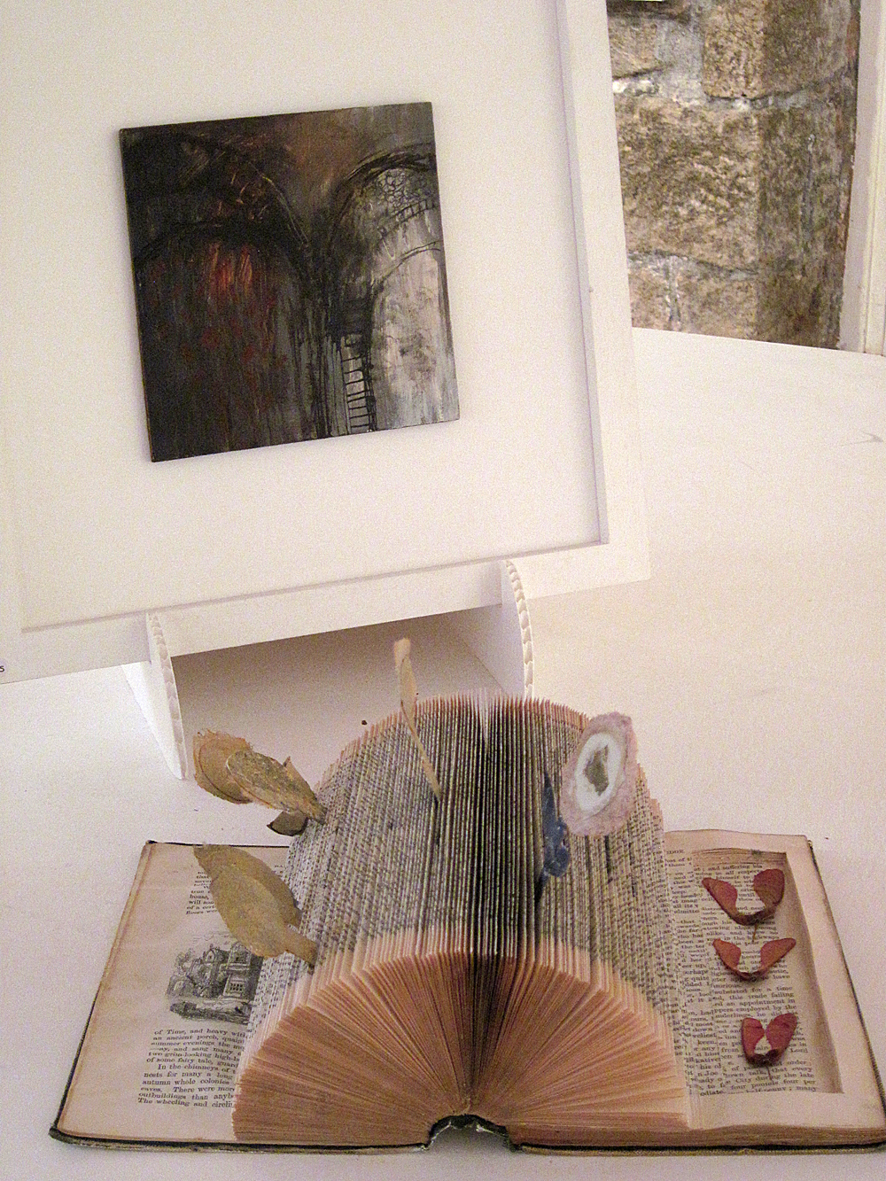 CAROLYN SAXBY MIXED MEDIA TEXTILE ART: April 2012