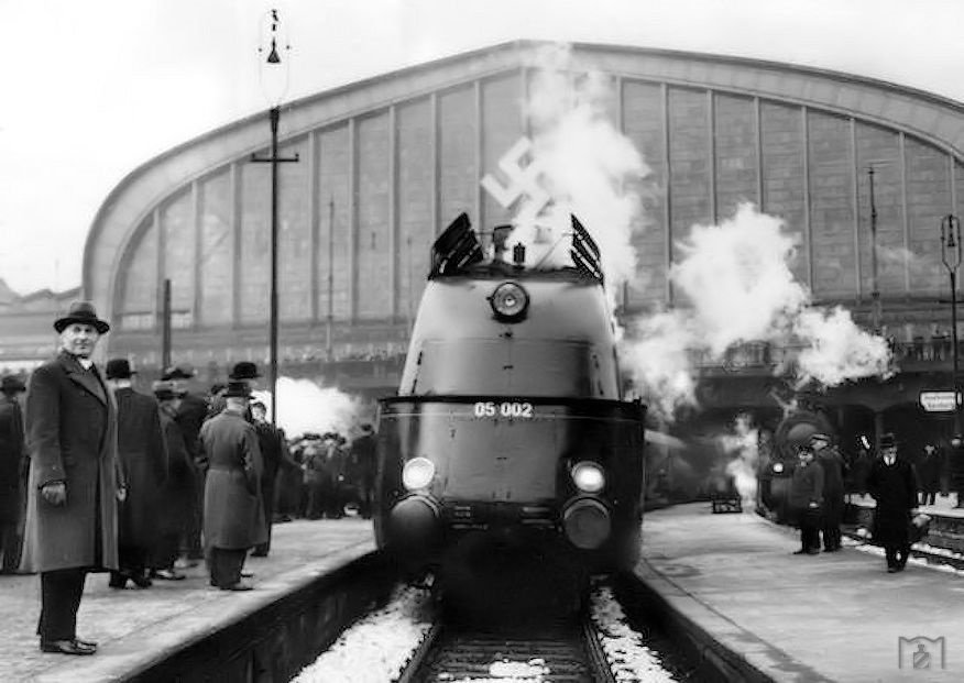 Σιδηροδρομικά Νέα: Η ιστορία της ατμομηχανής DRG Class 05.