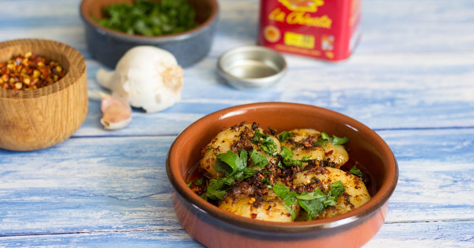 Pil Pil Prawns Recipe - Gambas Pil Pil | A Glug of Oil