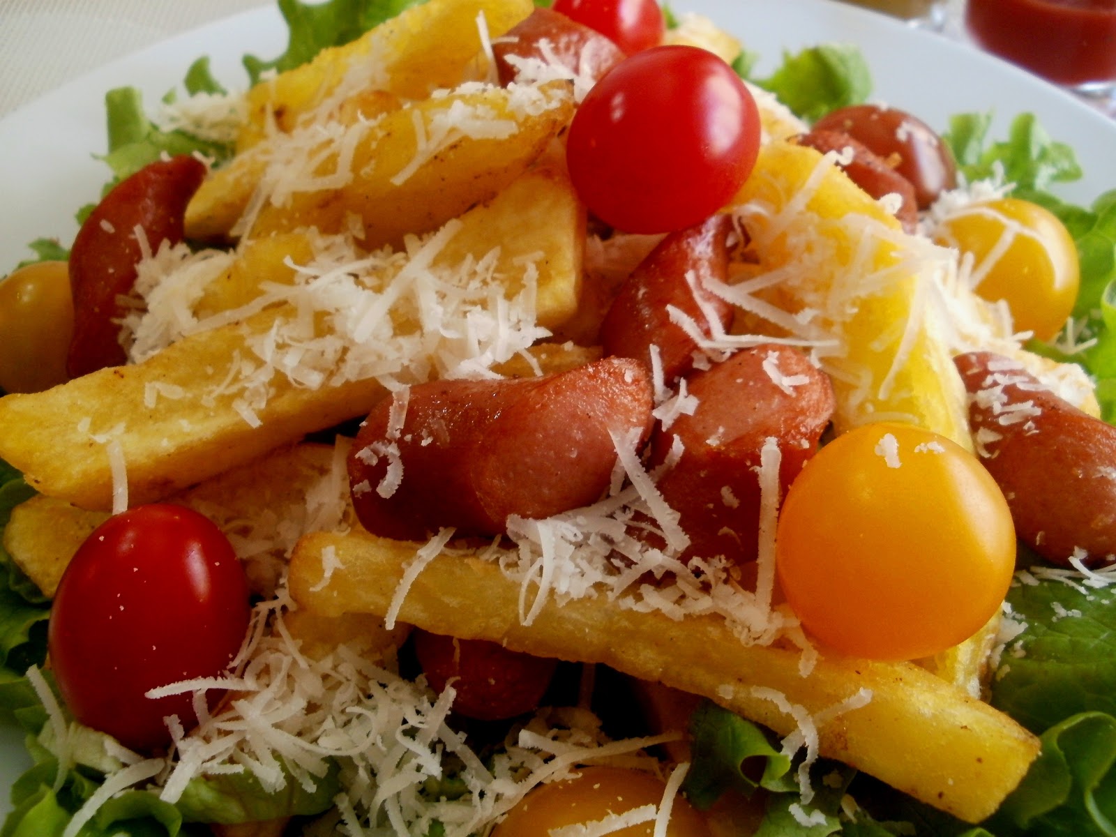 Los Antojos de Clara: Salchipapa