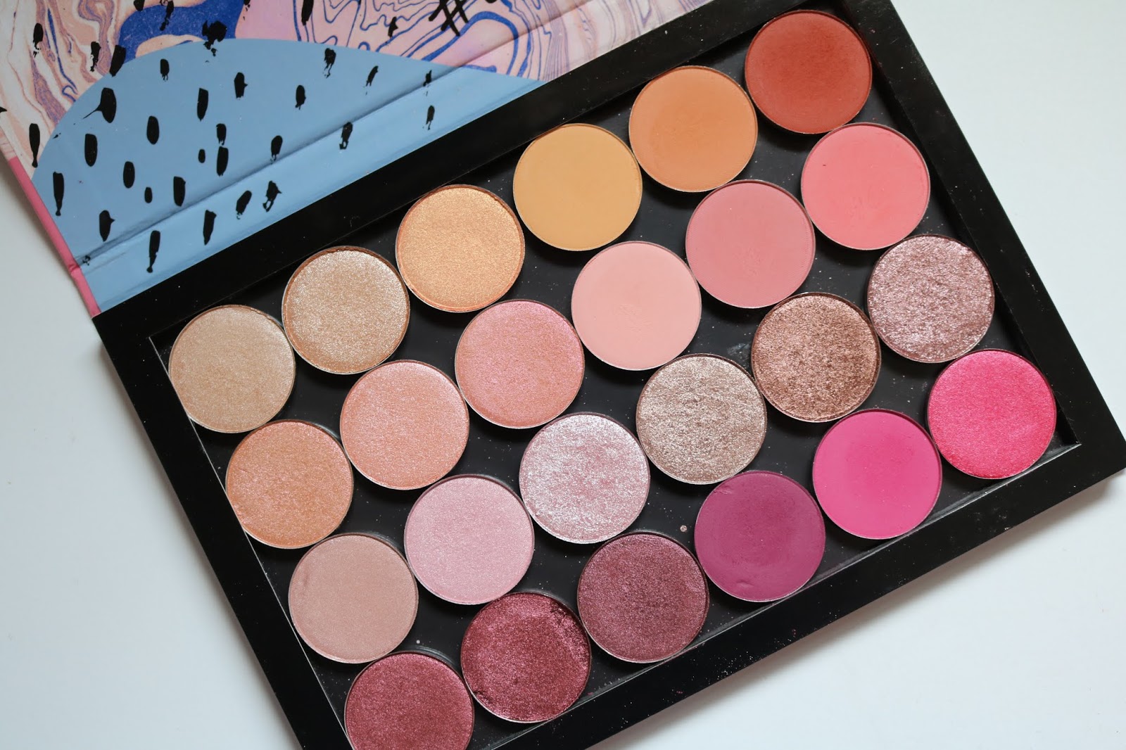 My Personal Colourpop Eyeshadow Palette! + An Eyeshadow Look | The ...
