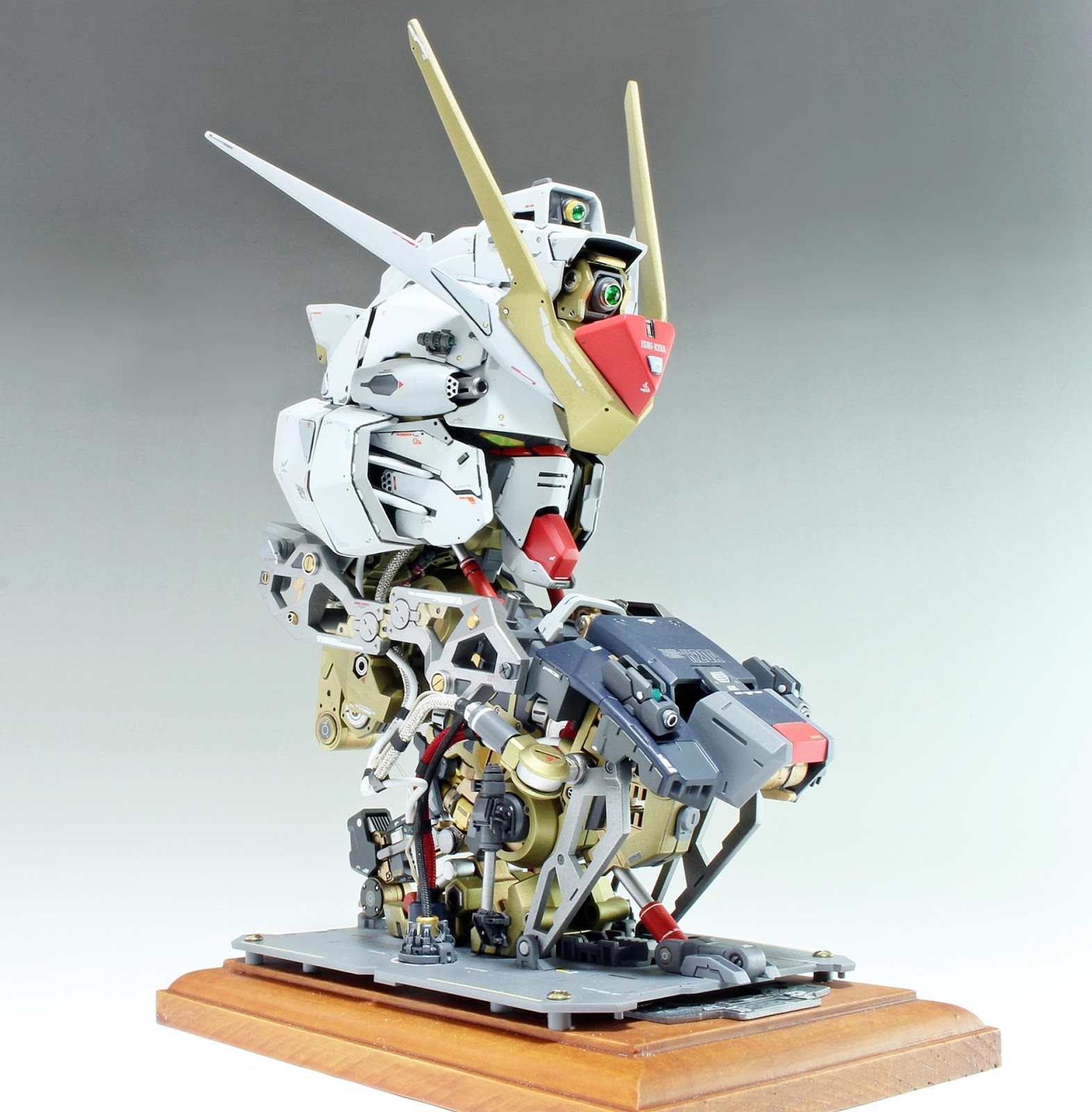 Custom Build: 1/35 Strike Freedom Gundam head display - Gundam Kits ...