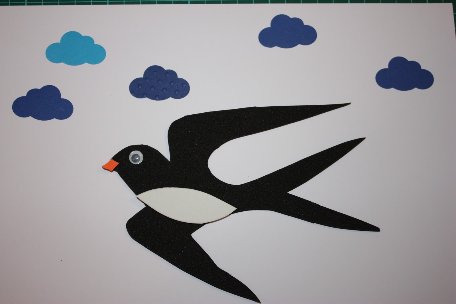 1 post creativo al giorno: #22/365 Una rondine che fa primavera