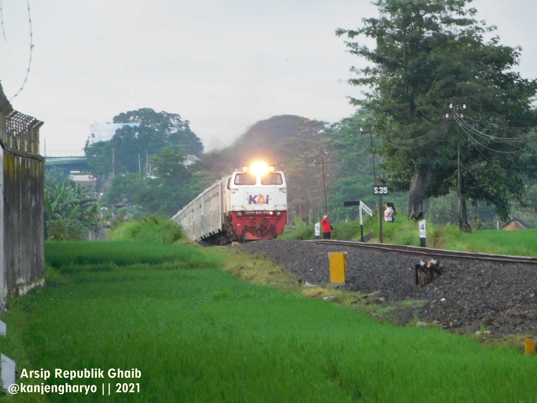 Kereta Api Indonesia: Mengenal Sejarah KA Arjuno Ekspres Reborn Serta ...