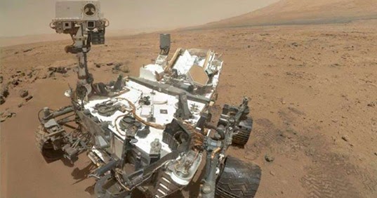 Before-And-After "Selfies" Of NASA's Curiosity Rover After Seven Long ...