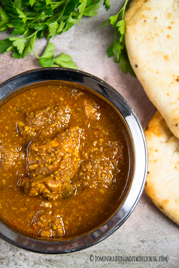 Kori Ghassi. Kurczak curry. Liście curry + chilli + mleko kokosowe ...