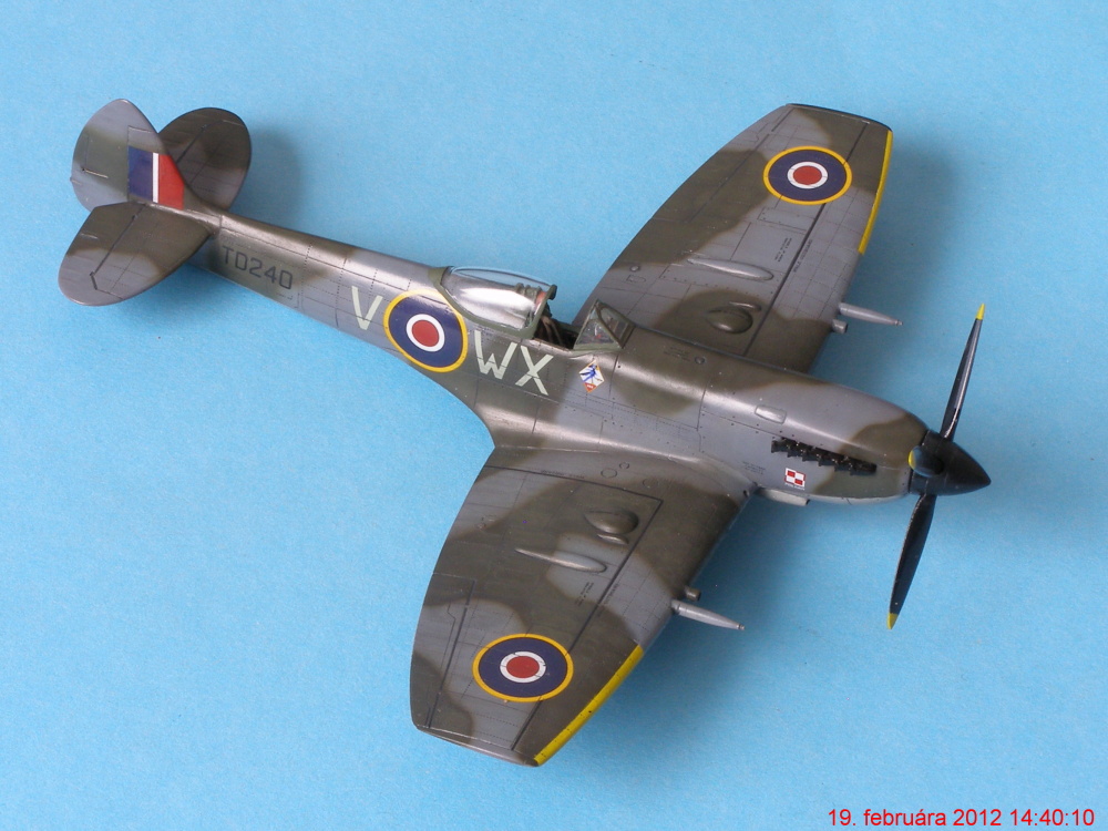 Spitfire IX XVI BEST KITS 1/72 - Aircraft WWII - Britmodeller.com