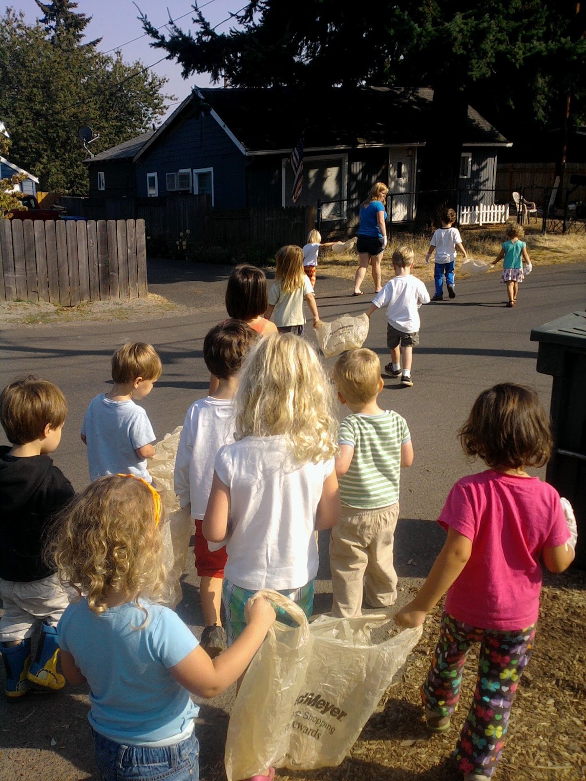 Tumbleweed Infant and Preschool House: Neighborhood Clean-Up
