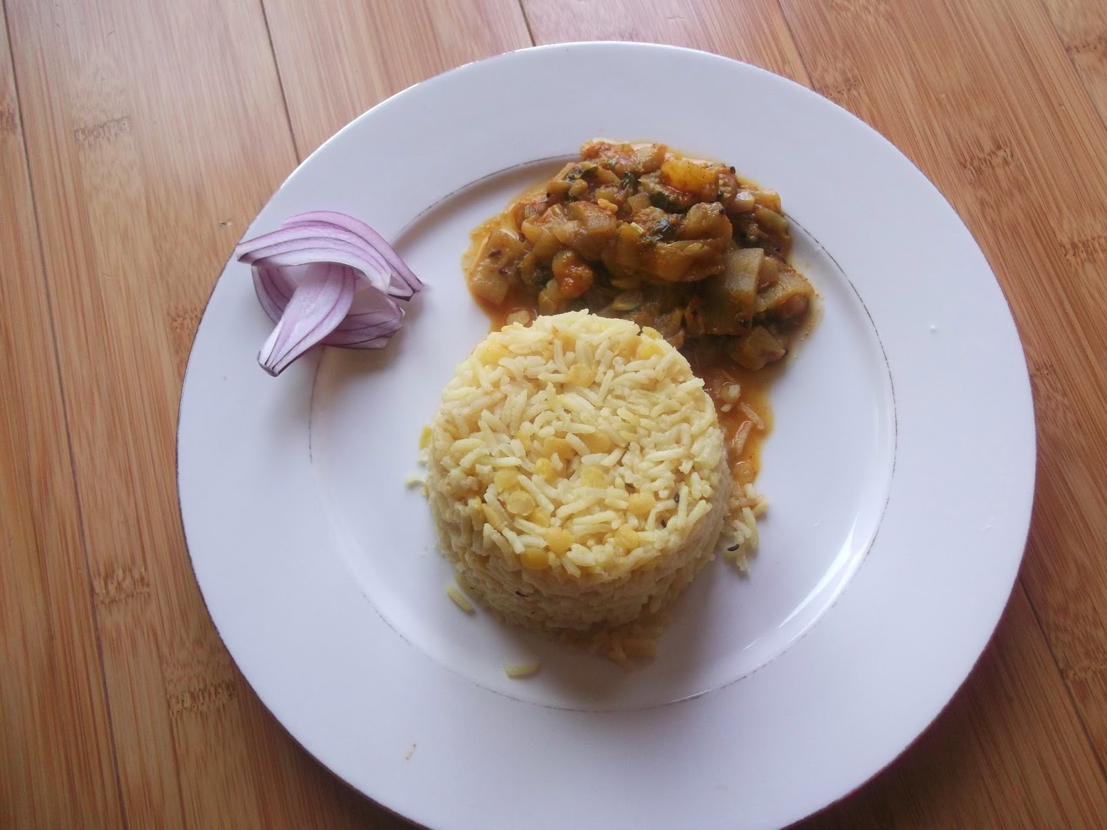 HCF: Galka nu shak / Indian zucchini curry - Silk Gourd Curry - Guest ...